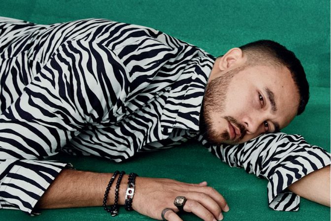 JOSHUA FITTON..EKSPRESI SUATU DEPRESI - Glam Lelaki